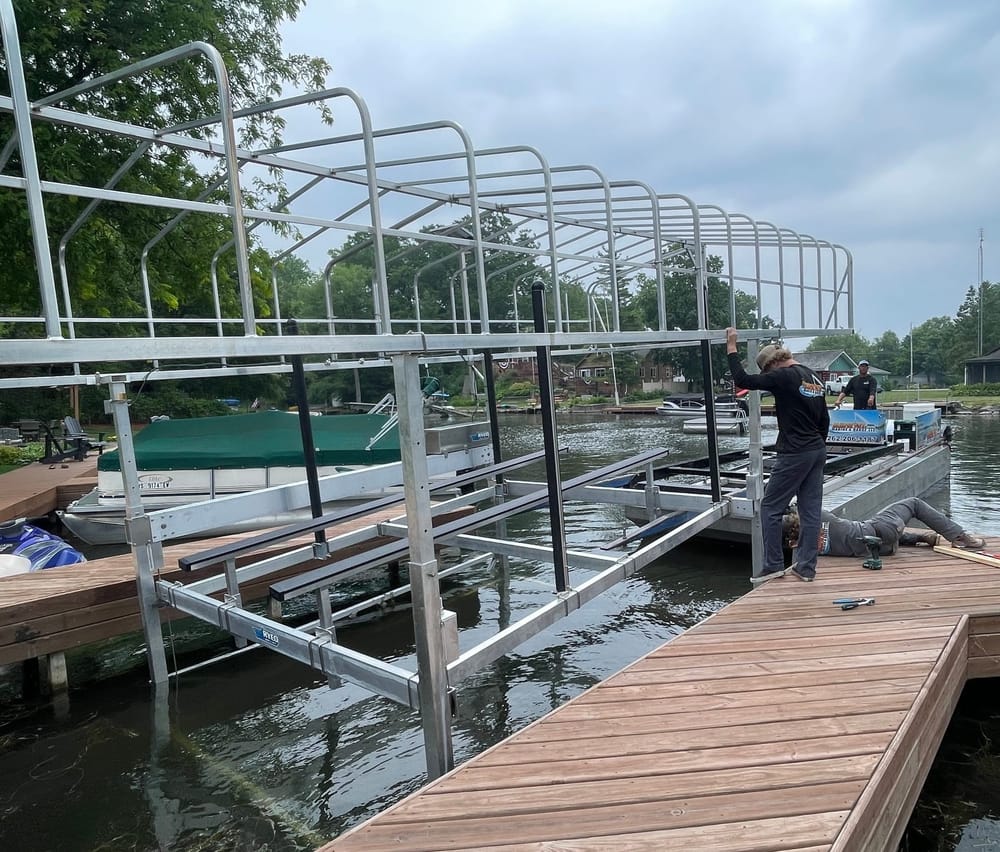Midwest Marine & Barge - Quality Pier Installation/Removal Service ...